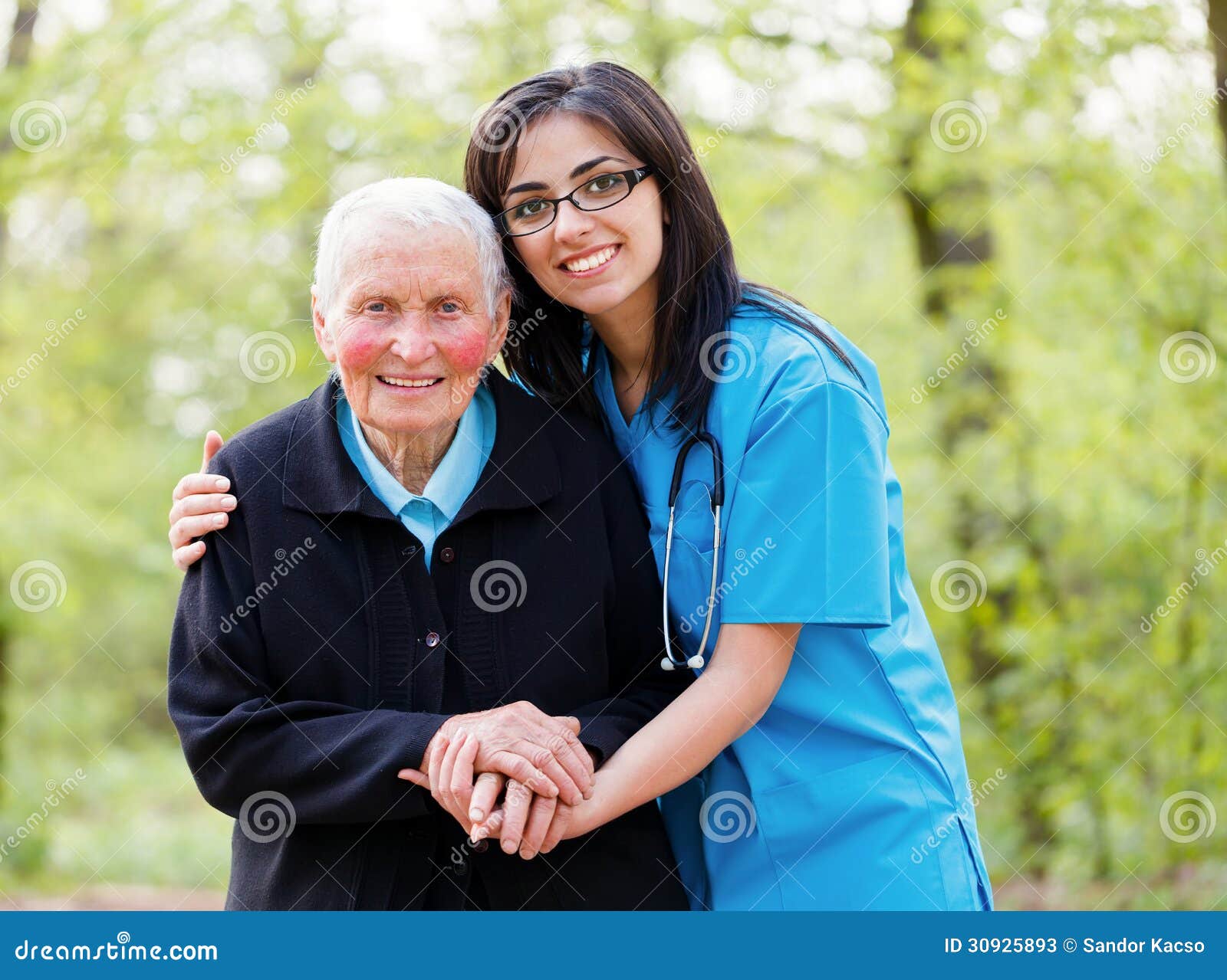 Het Helpen Van Bejaarde Peoplee Stock Afbeelding - Image of ...