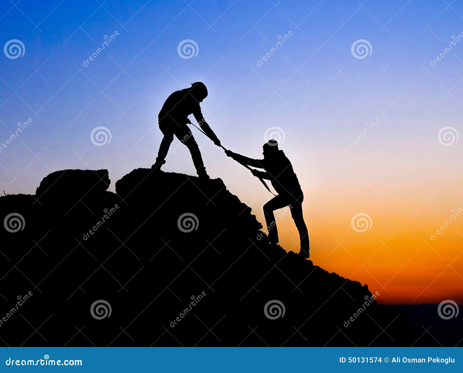 Het Helpen Van Hand Tussen Klimmer Twee Stock Foto - Image of hoog ...