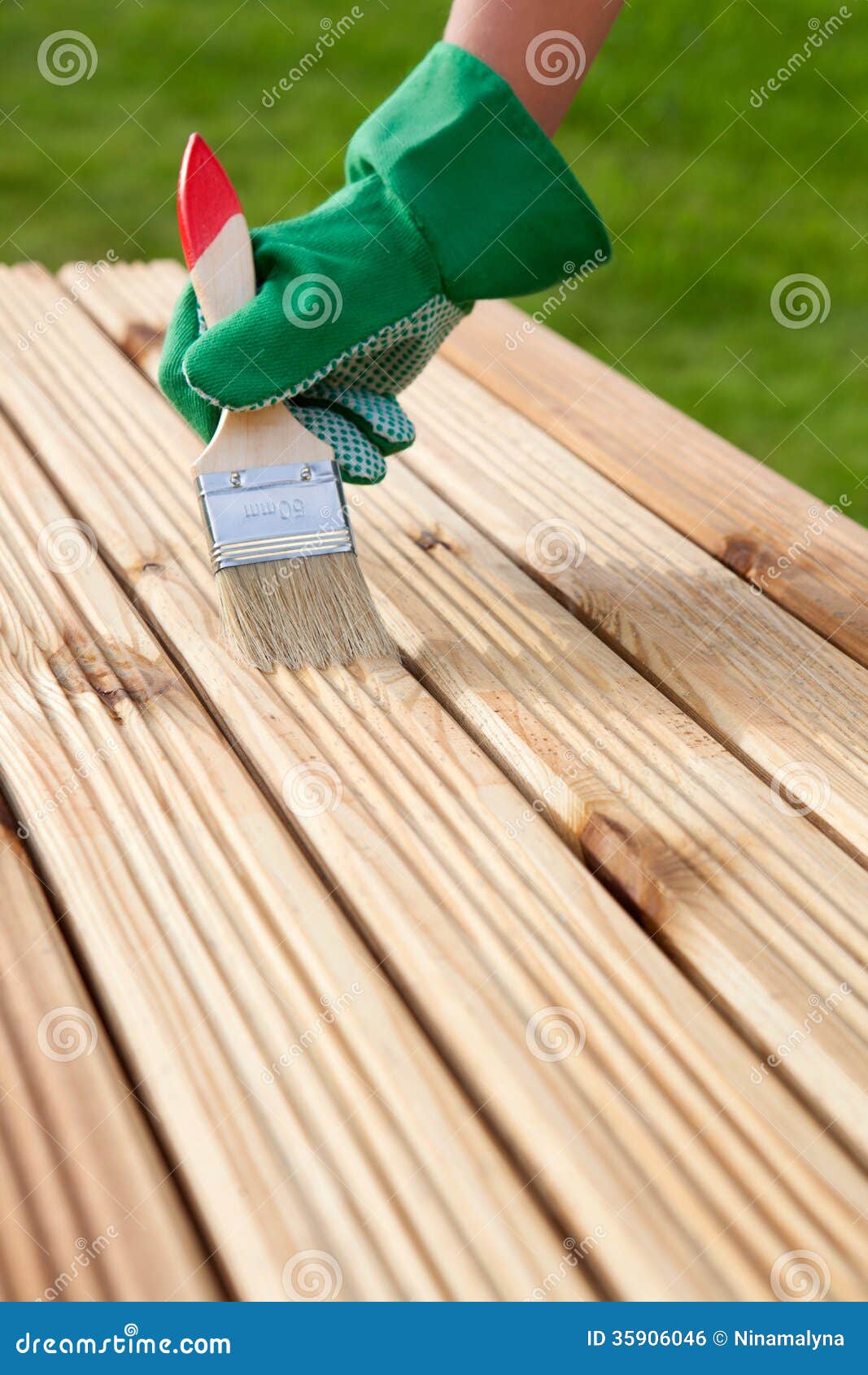 Het houten vernissen stock foto. Image of patio, raad - 35906046