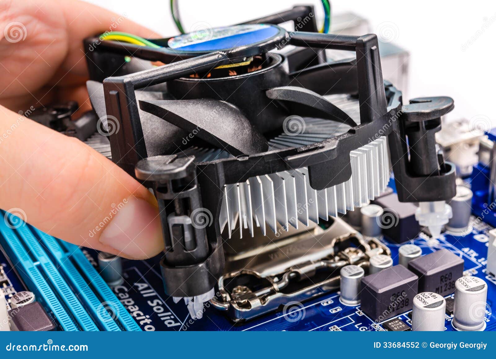 Het Installeren Van Cpu-koeler Stock Foto - Image of hardware, koeling ...