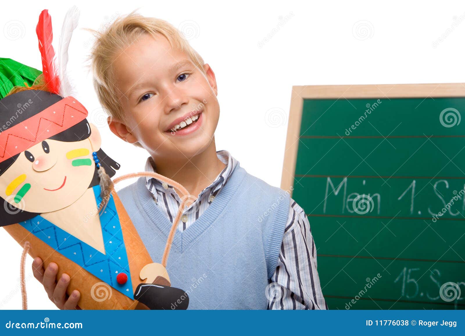 Het Jonge Knappe Schoolkind Heeft Eerste Schooldag Stock Foto - Image ...