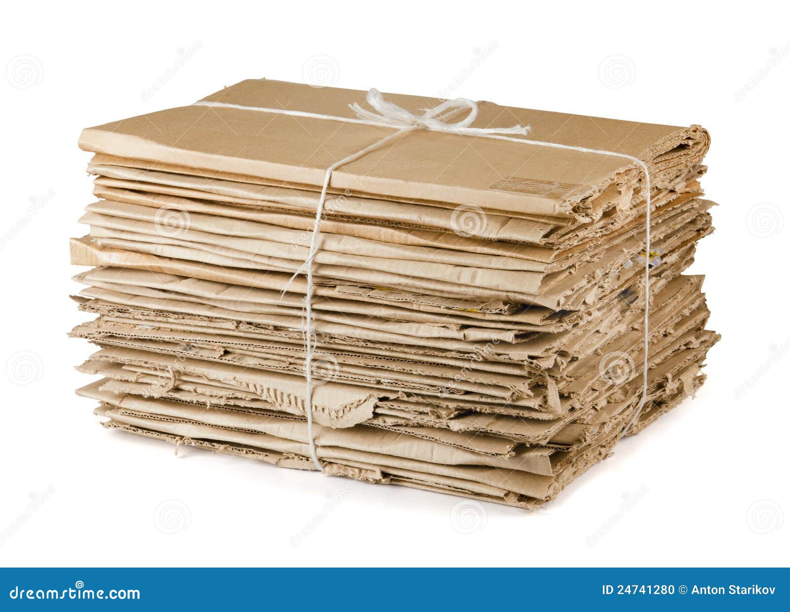 Het karton van het afval stock foto. Afbeelding bestaande uit bruin ...