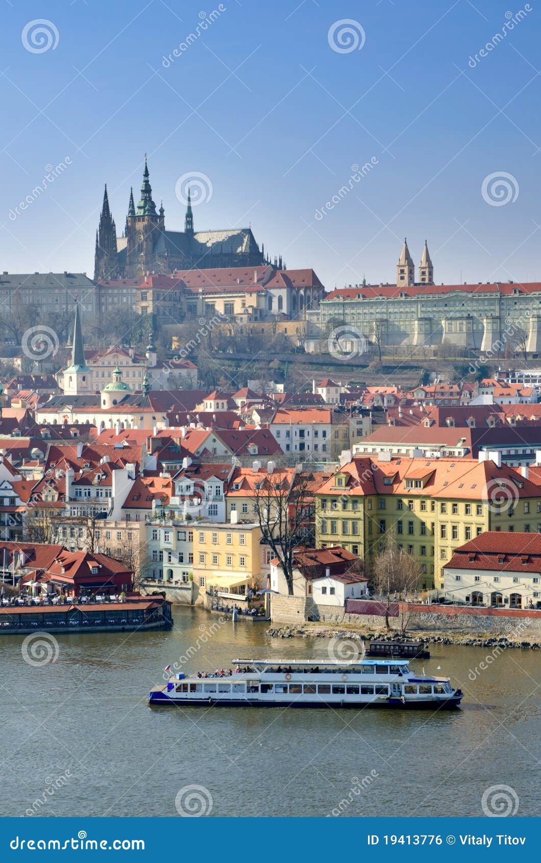 Het Kasteel Van Praag, Vltava Rivier, Charles Bridge Stock Foto - Image ...