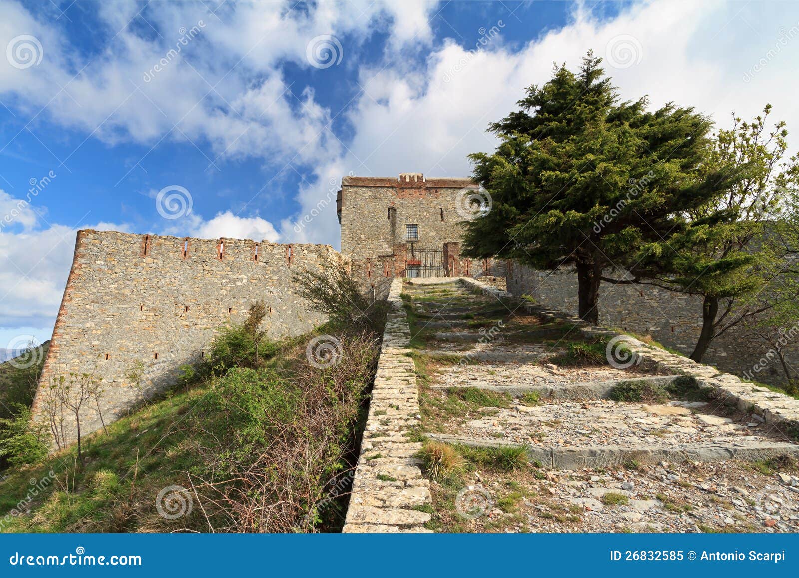 Het Kasteel Van Puin, Genua, Italië Stock Afbeelding - Image of kasteel ...