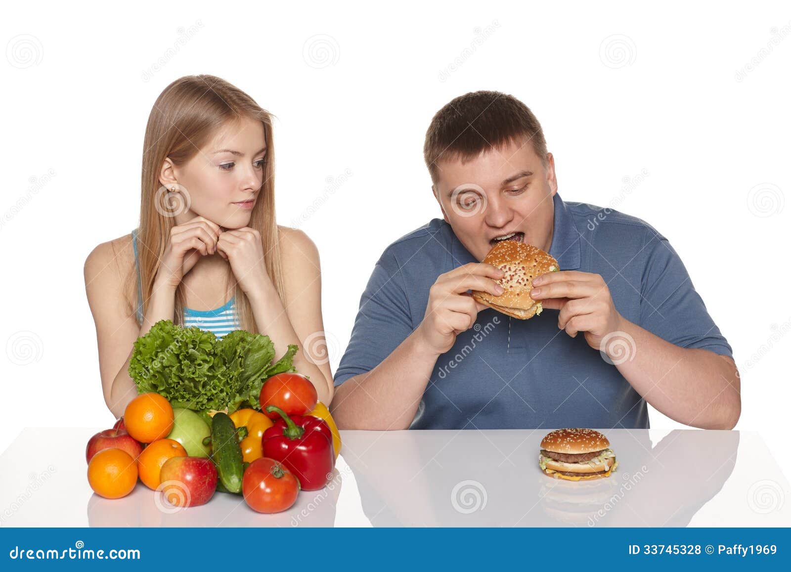 Het Kiezen Van Gezond Het Eten Concept. Stock Foto - Image of meisje ...