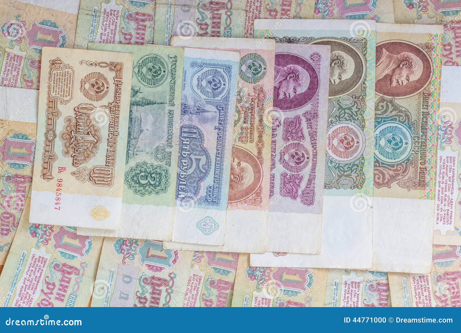 Het Kleurrijke Oude Papiergeld Van De Wereld Stock Foto - Image of ...