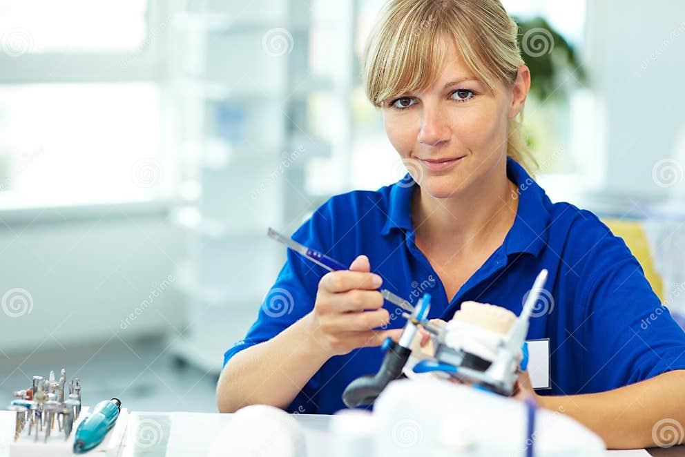 Het Laboratorium Van De Tandtechnicus Ihn Stock Afbeelding - Image of ...