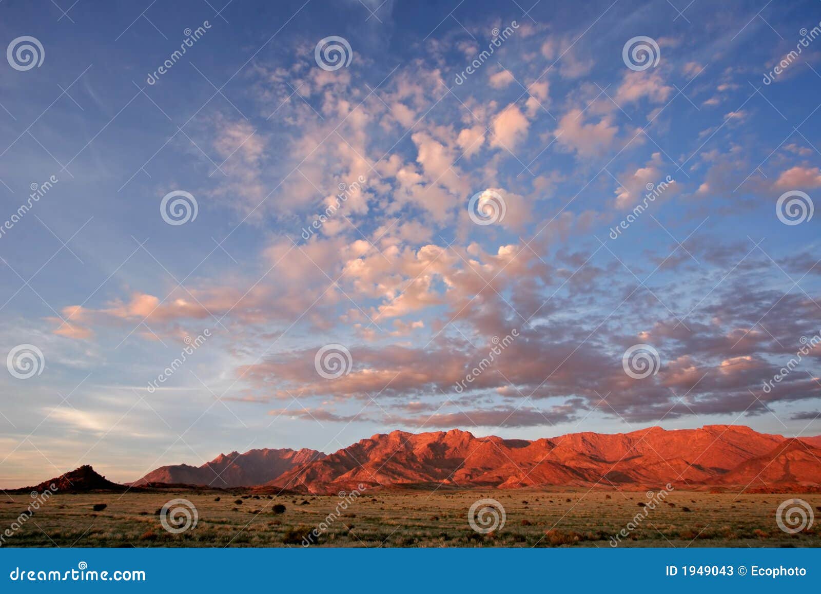 Het Landschap Van De Woestijn Stock Afbeelding - Image of zonneschijn ...