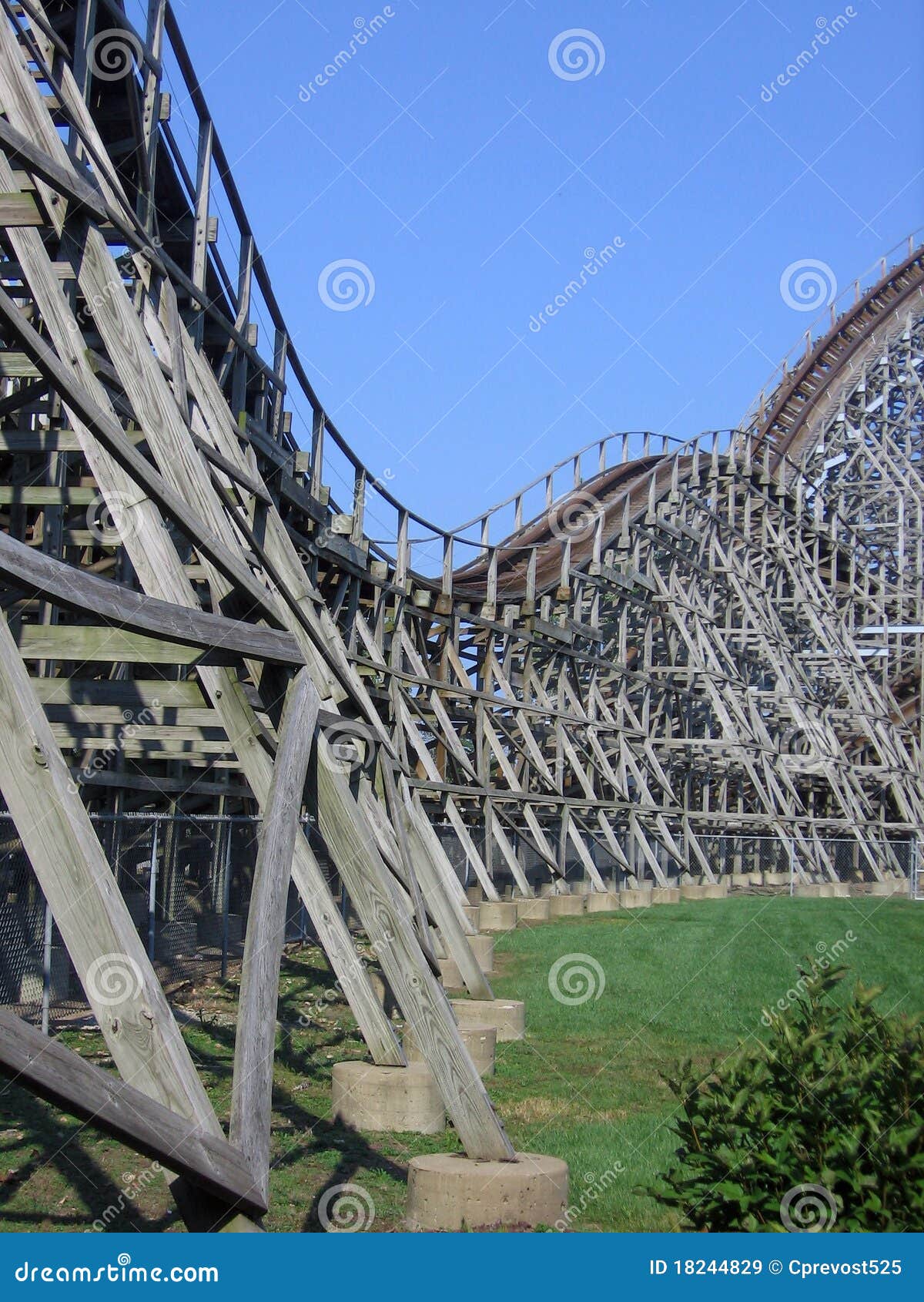 Het leven van de achtbaan stock afbeelding. Image of mensen - 18244829