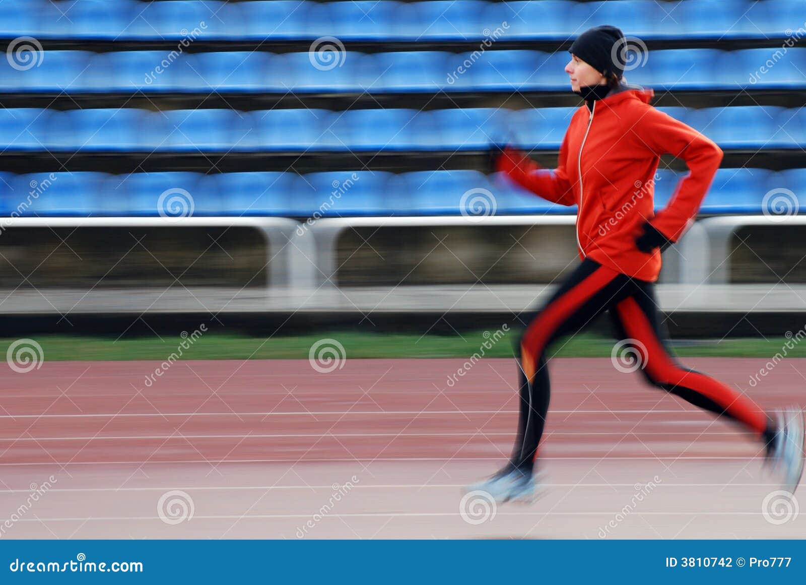 Het lopen stock foto. Image of benen, marathonloop, vuil - 3810742
