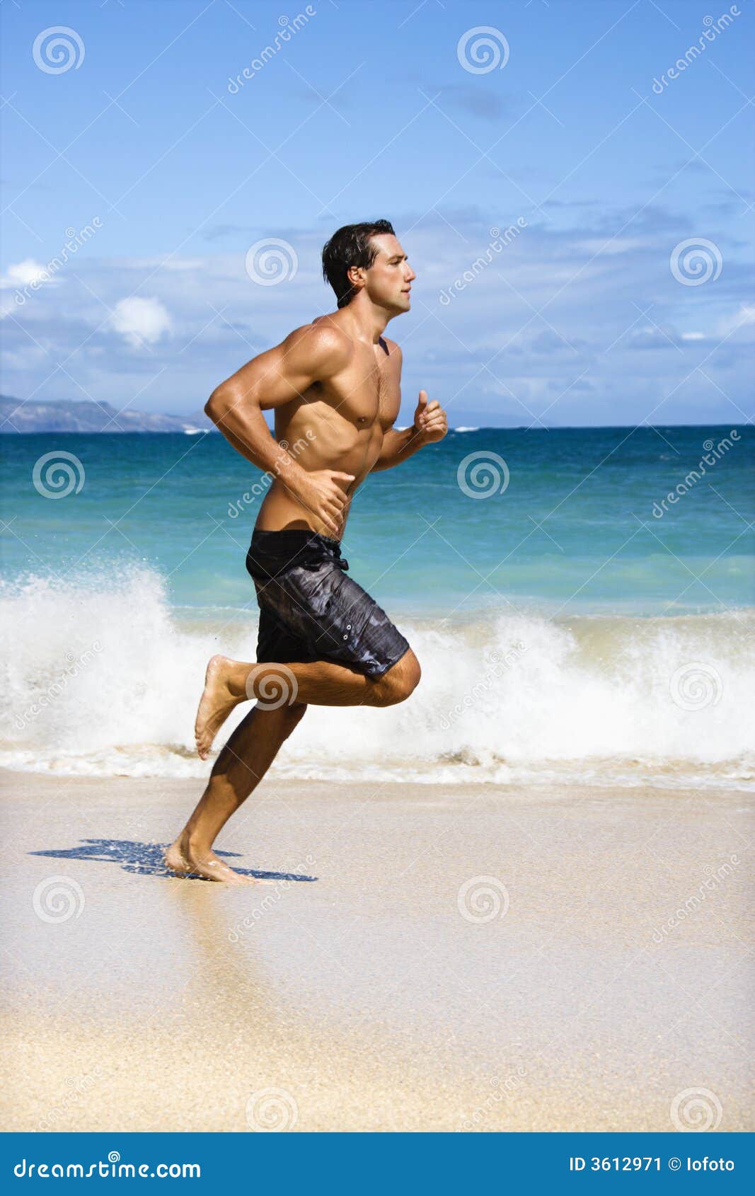 Het lopen van de mens. stock afbeelding. Image of mannetje - 3612971