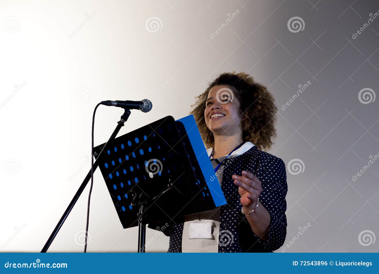 Het Maken Van Een Toespraak Stock Foto - Image of onderwijs, lezing ...