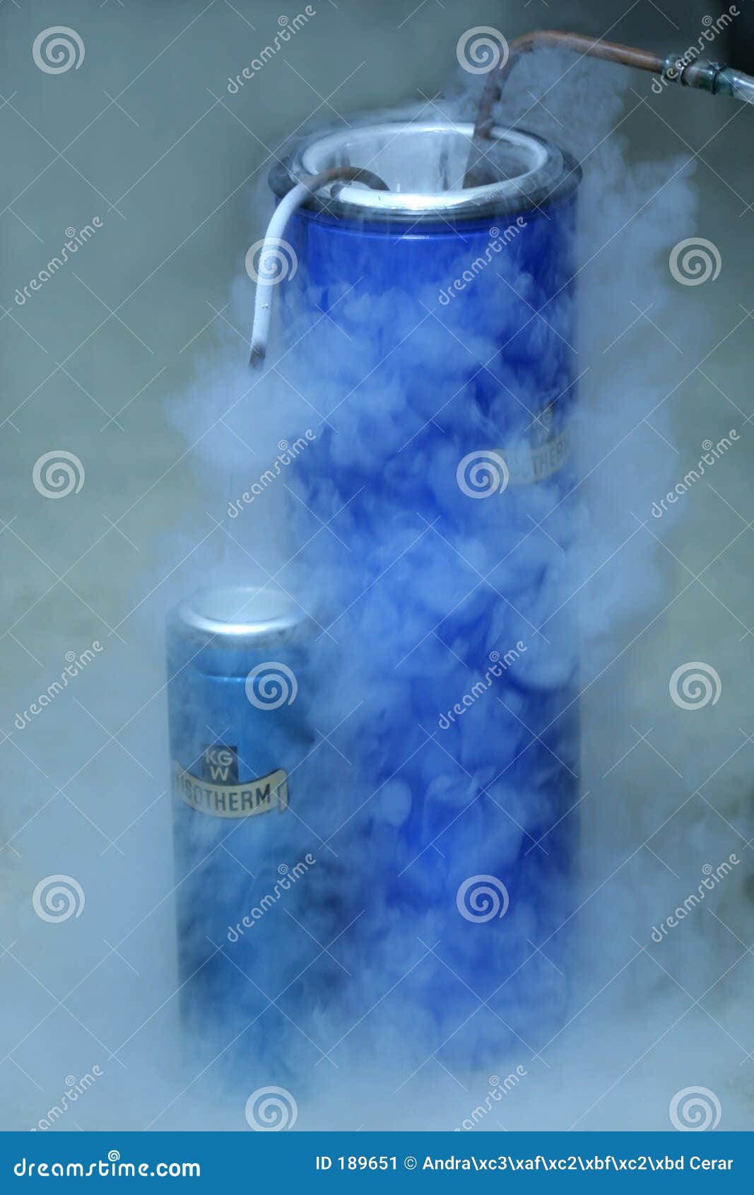 Het Maken Van Vloeibare Zuurstof Stock Afbeelding - Image of neiging ...