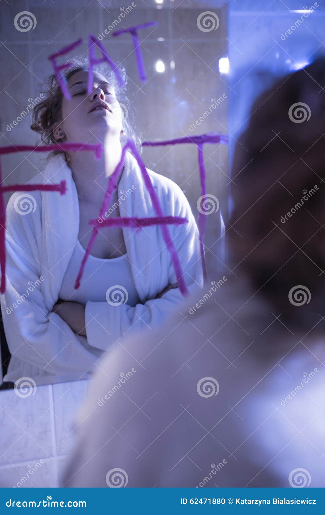 Het Meisje Voelt Vet En Lelijk Stock Foto - Image of vrees, obsessie ...