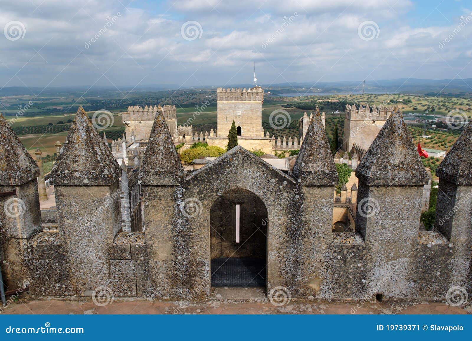 Het Middeleeuwse Kasteel Van Del Rio Van Almodovar in Spanje Stock ...