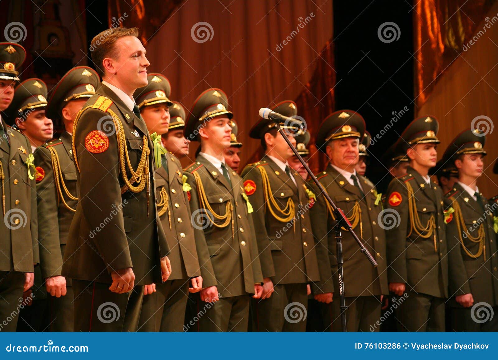 Het Militaire Koor Van Het Russische Leger Redactionele Foto - Image of ...