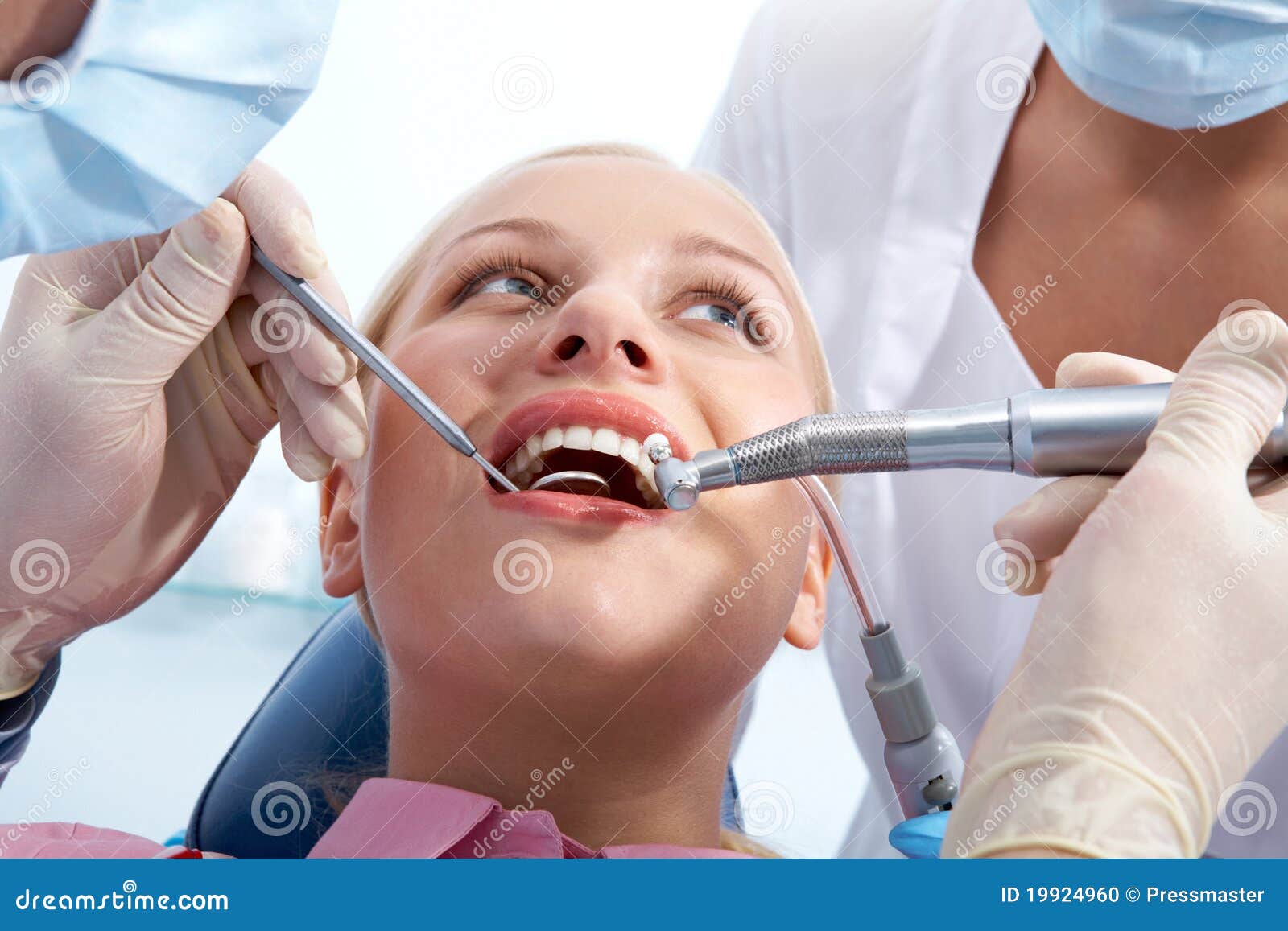 Het Onderzoeken Van Mondholte Stock Foto - Image of wijfje, medewerker ...