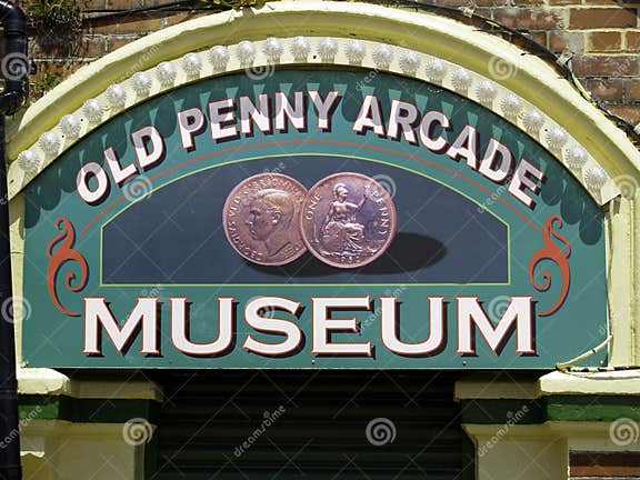 Het Oude Museum Van De Arcade Van De Stuiver. Redactionele Foto - Image ...