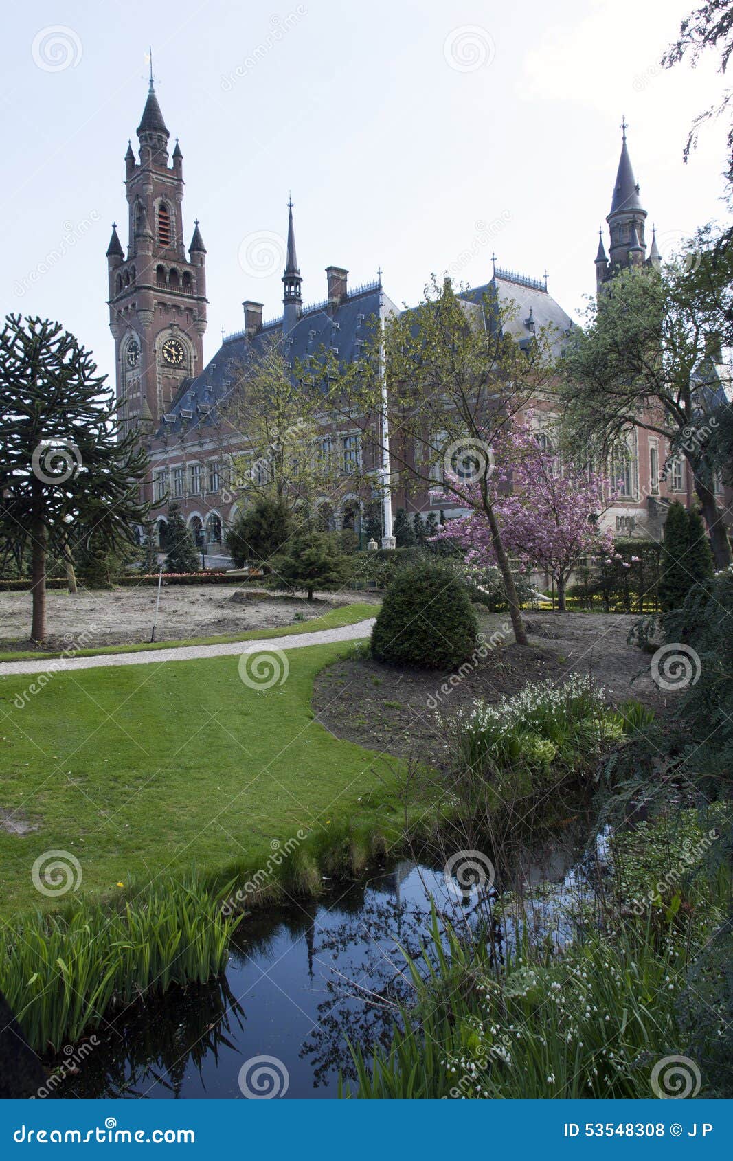 Het Paleis Van De Vrede in Den Haag Redactionele Stock Foto - Image of ...