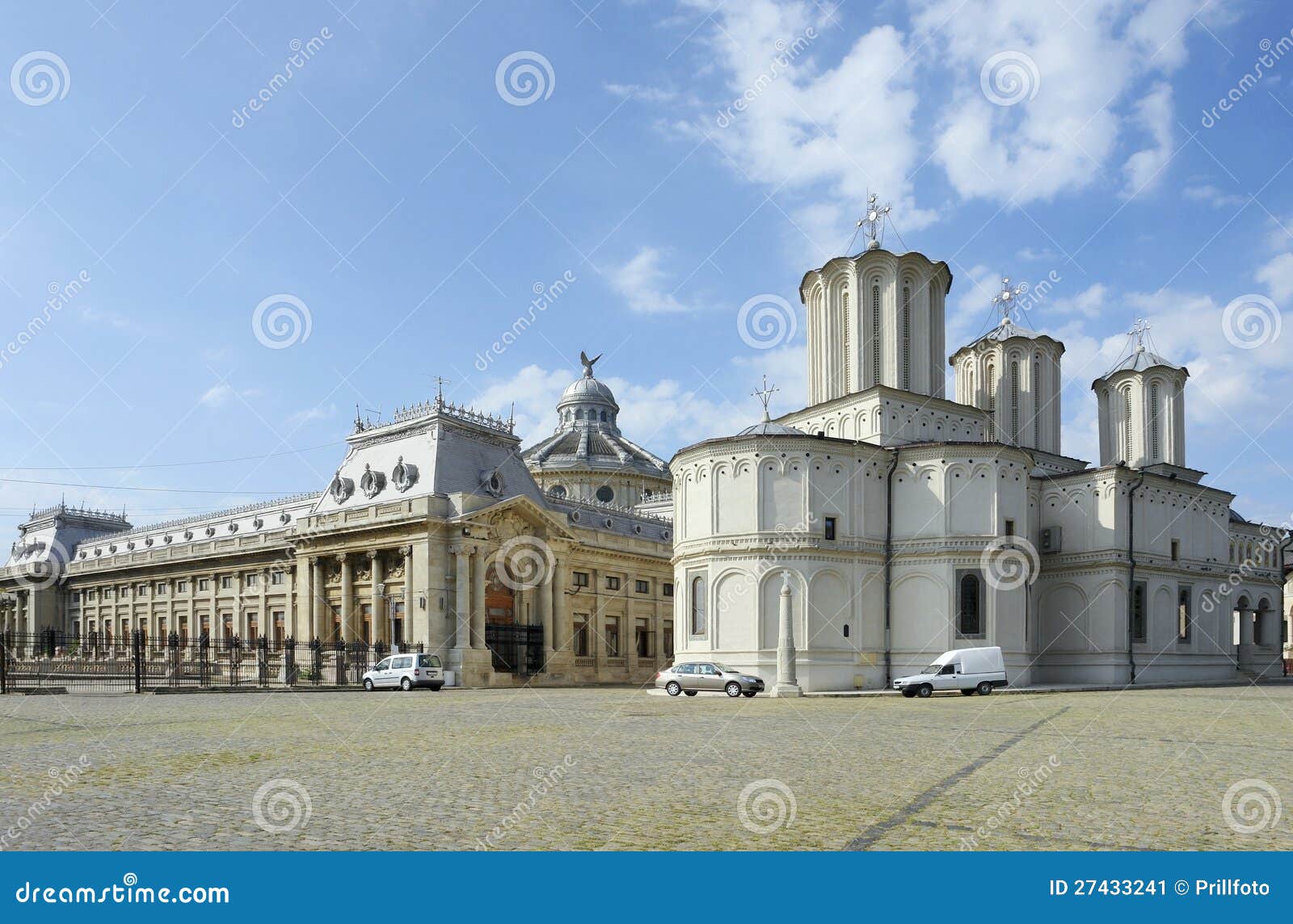 Het Paleis Van Het Patriarchaat in Boekarest Stock Afbeelding - Image ...