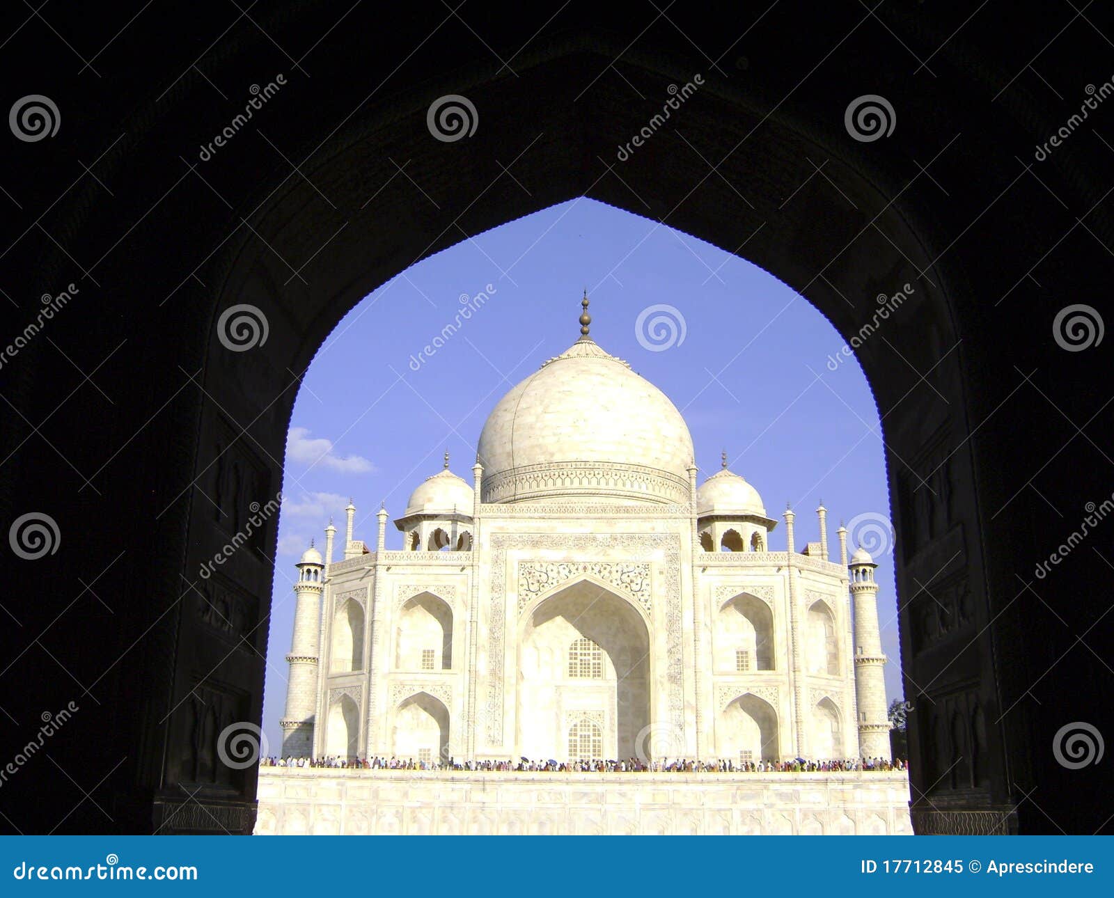 Het Paleis Van Mahal Van Taj - India Stock Afbeelding - Image of gebouw ...