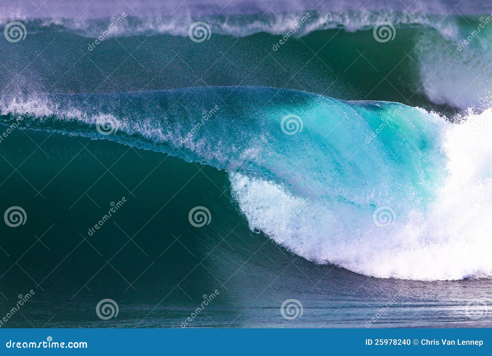 Het Perfecte Blauwe Wit Van De Golf Stock Foto - Image of foto ...