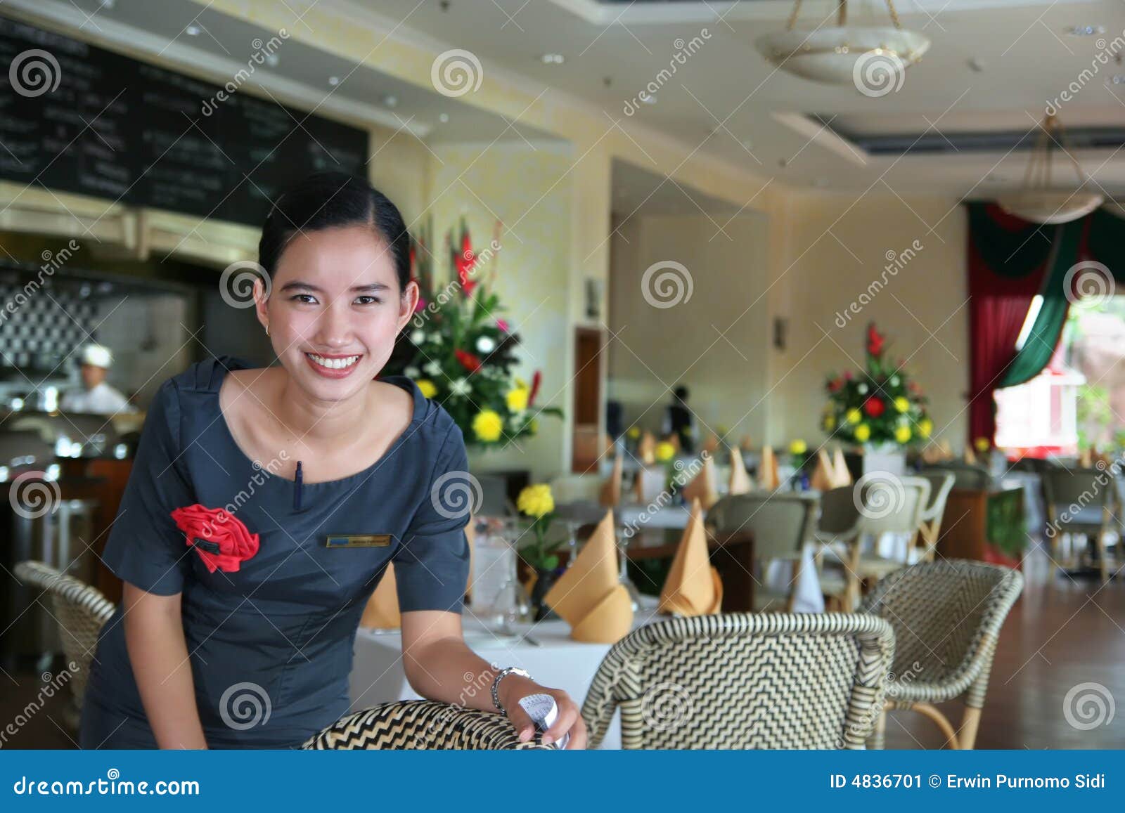 Het Personeel Van Het Restaurant Op Het Werk Stock Afbeelding - Image ...