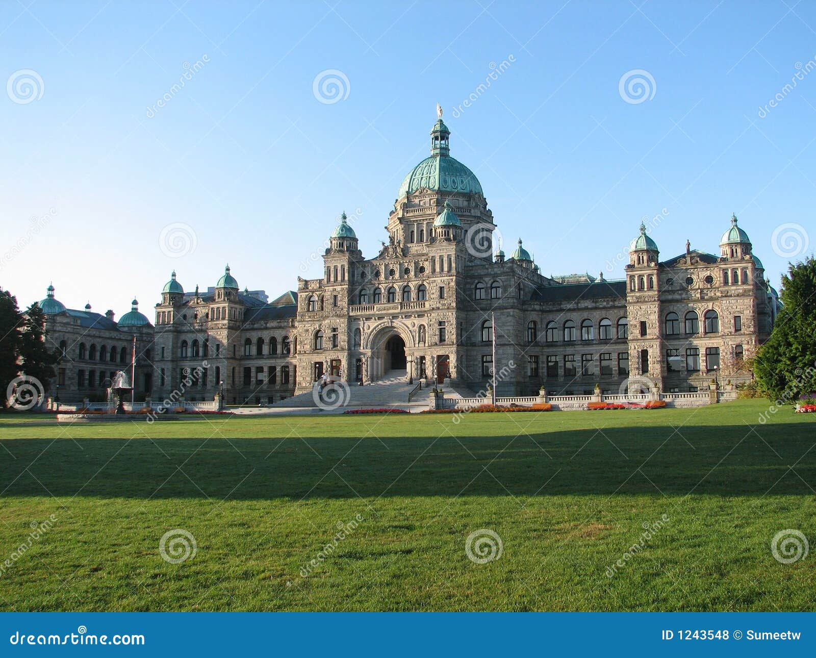 Het Perspectief Van De Rechterkant Van Stock Foto - Image of haven ...