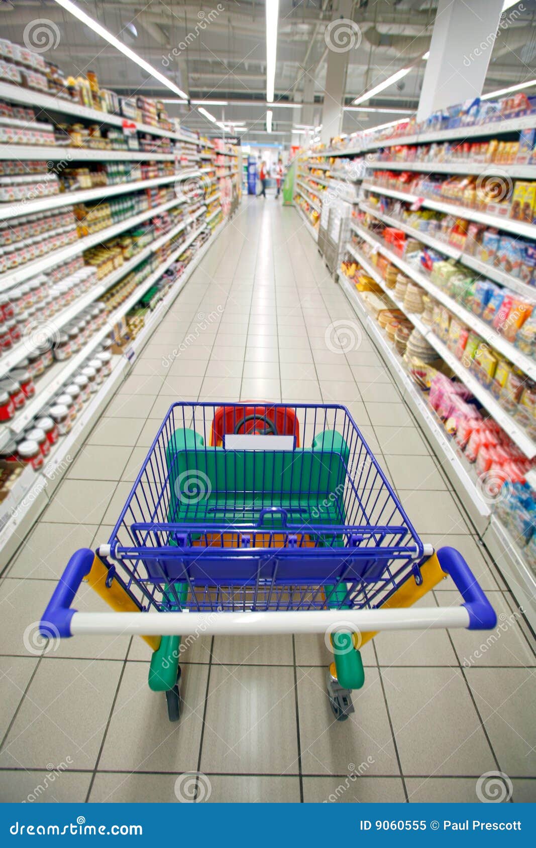 Het Perspectief Van De Supermarkt Stock Afbeelding - Image of verbruik ...