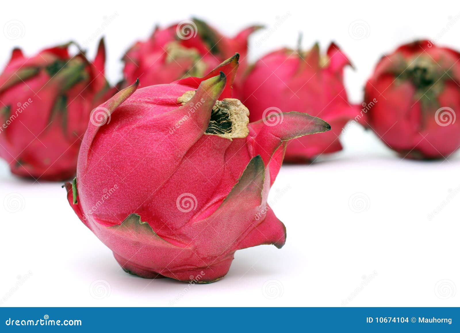 Het Rode Fruit Van De Draak Stock Foto - Image of exotisch, kleur: 10674104