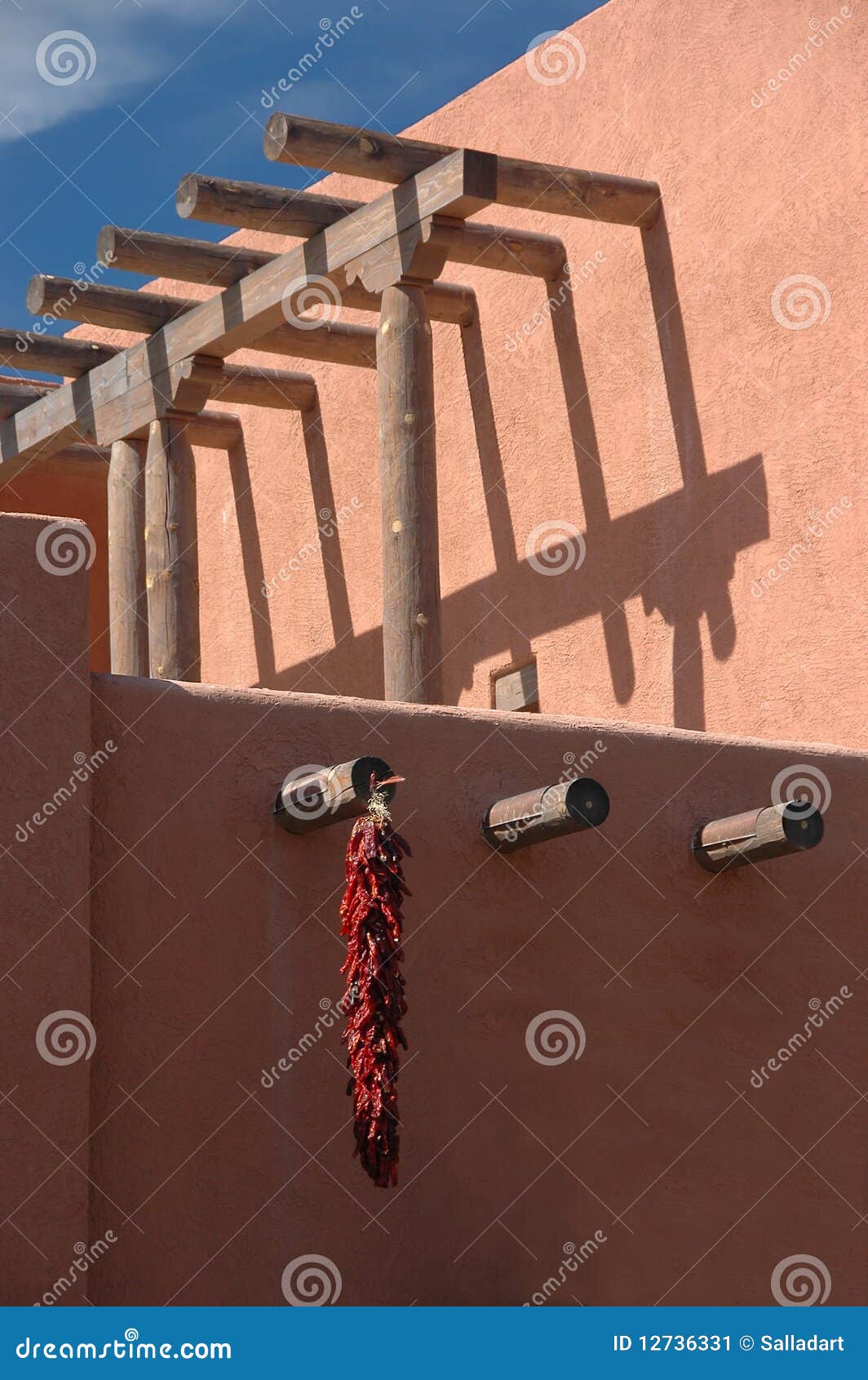 Het Rode Hangen Van De Peper Van De Spaanse Peper. Stock Afbeelding ...