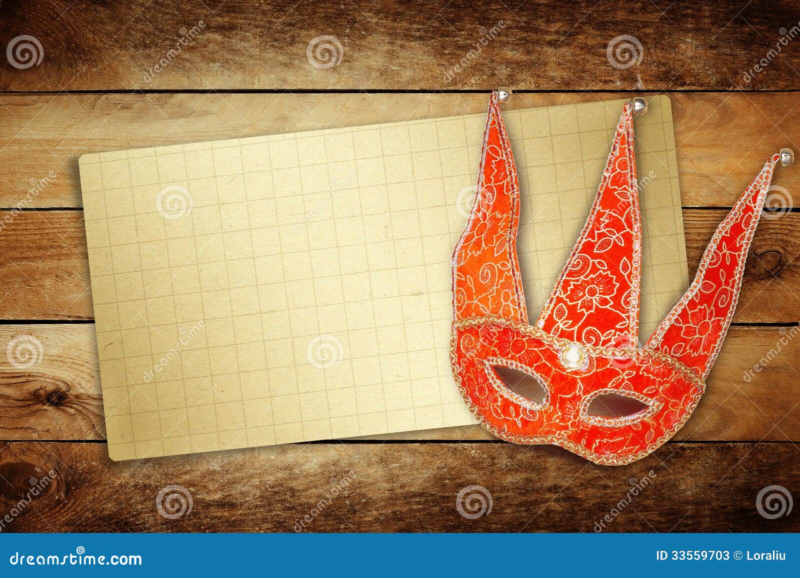 Het Rode Masker Van Carnaval Met Oud Document Stock Afbeelding - Image ...