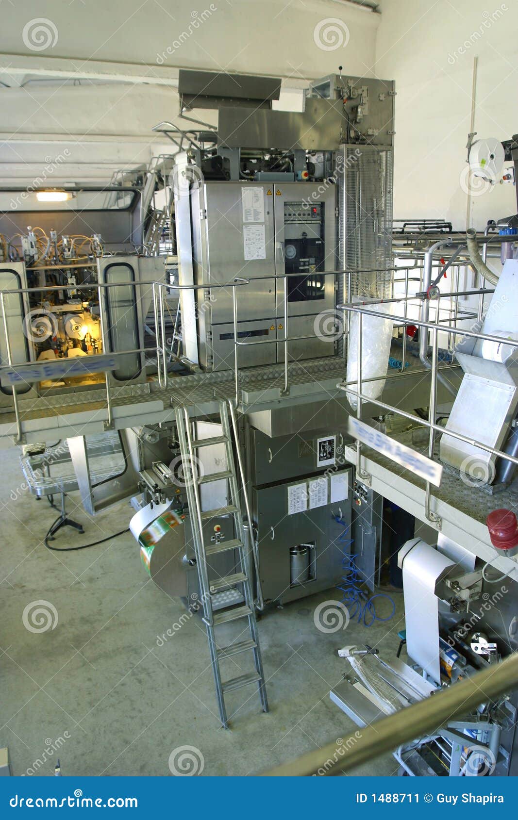 Het Sap En De Drank Van De Productie Stock Afbeelding - Image of ...