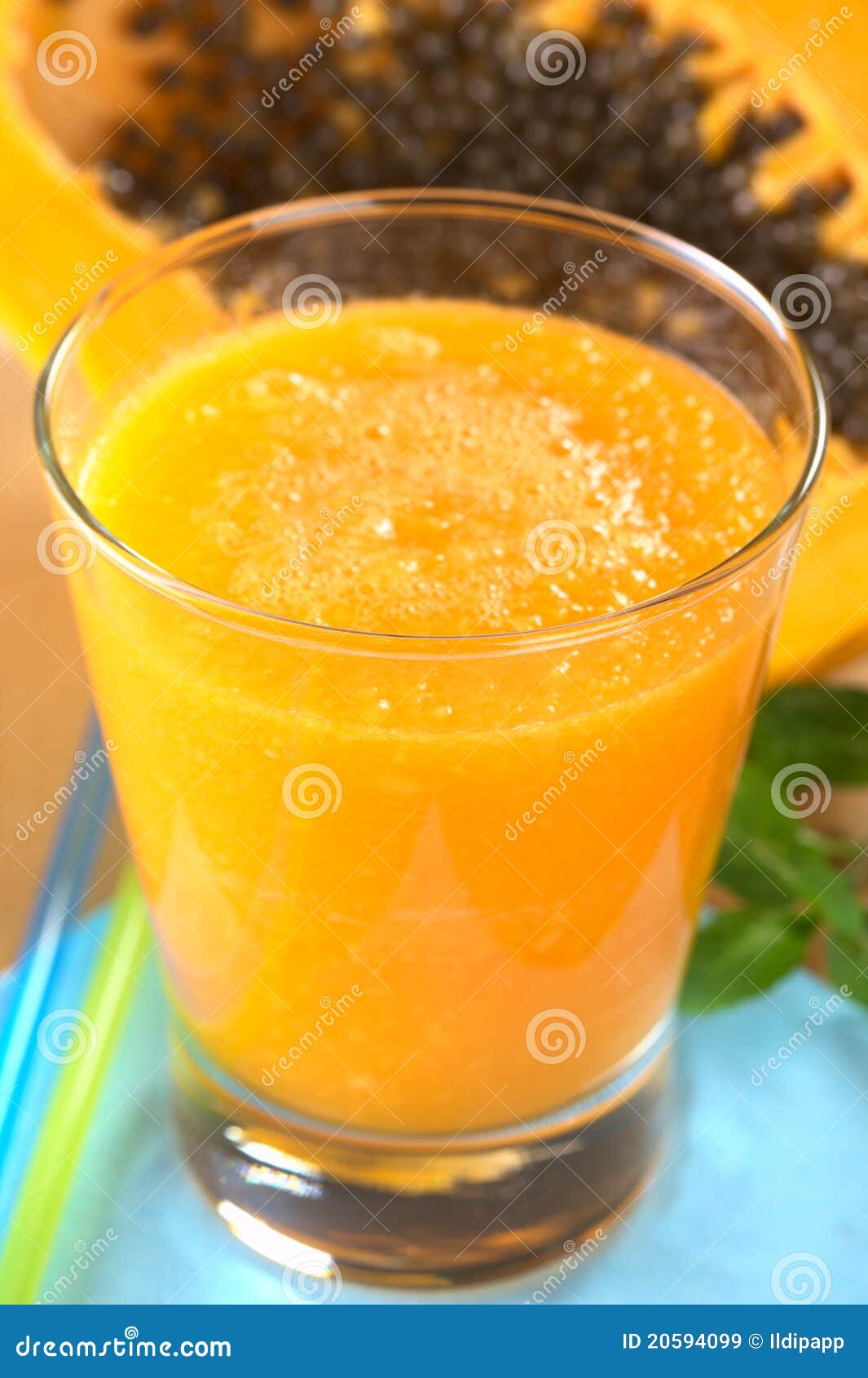 Het Sap van de papaja stock afbeelding. Image of fotografie - 20594099