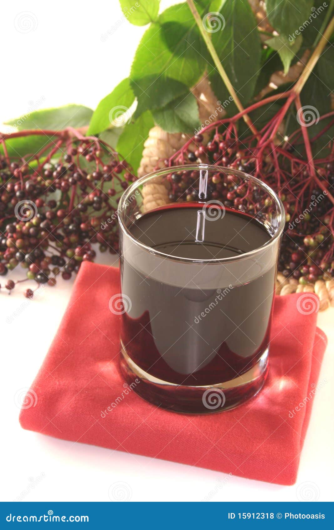 Het sap van de vlierbes stock foto. Image of geneeskunde - 15912318