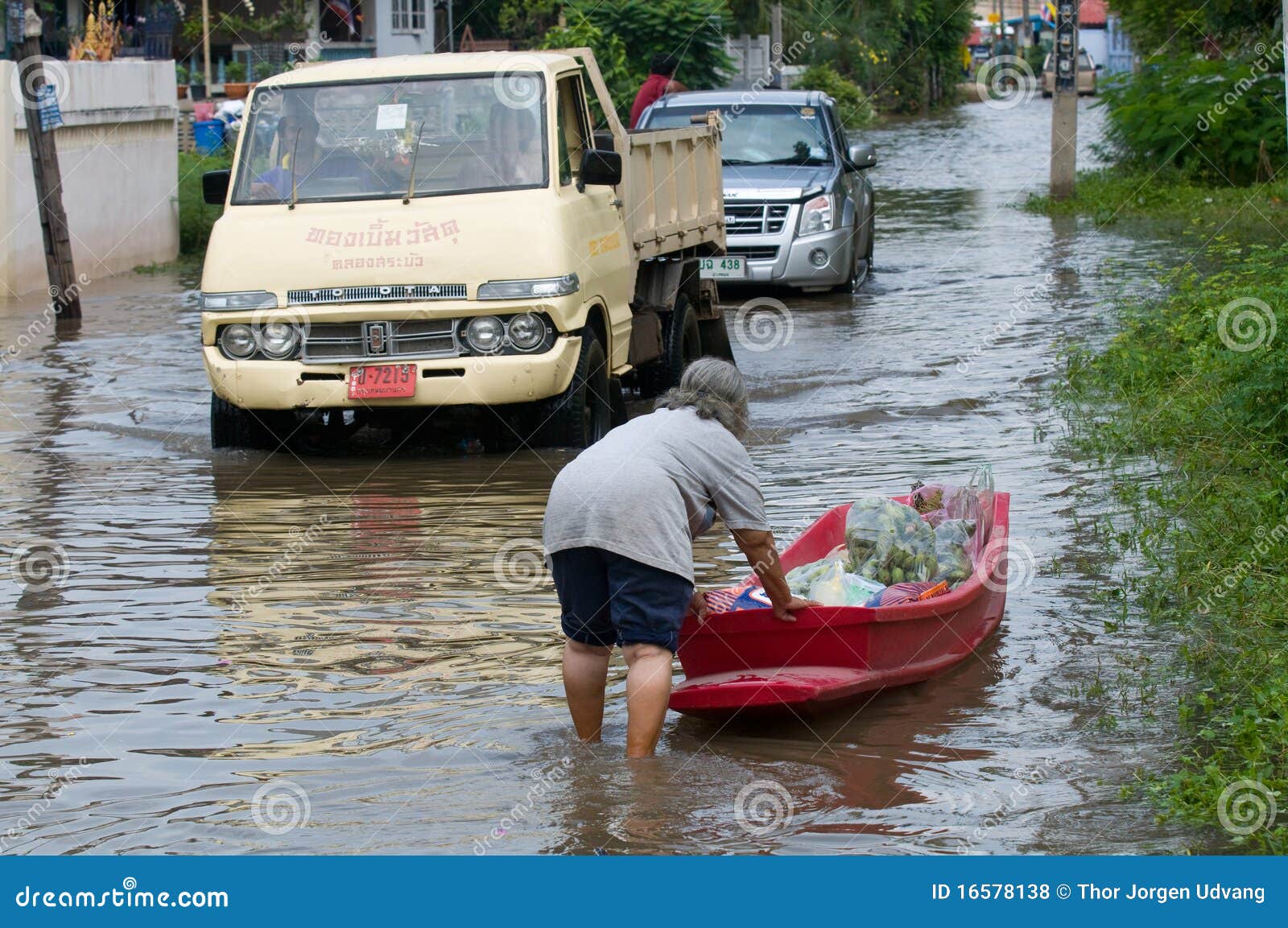 Het Seizoen Van De Moesson in Thailand Redactionele Stock Foto - Image ...