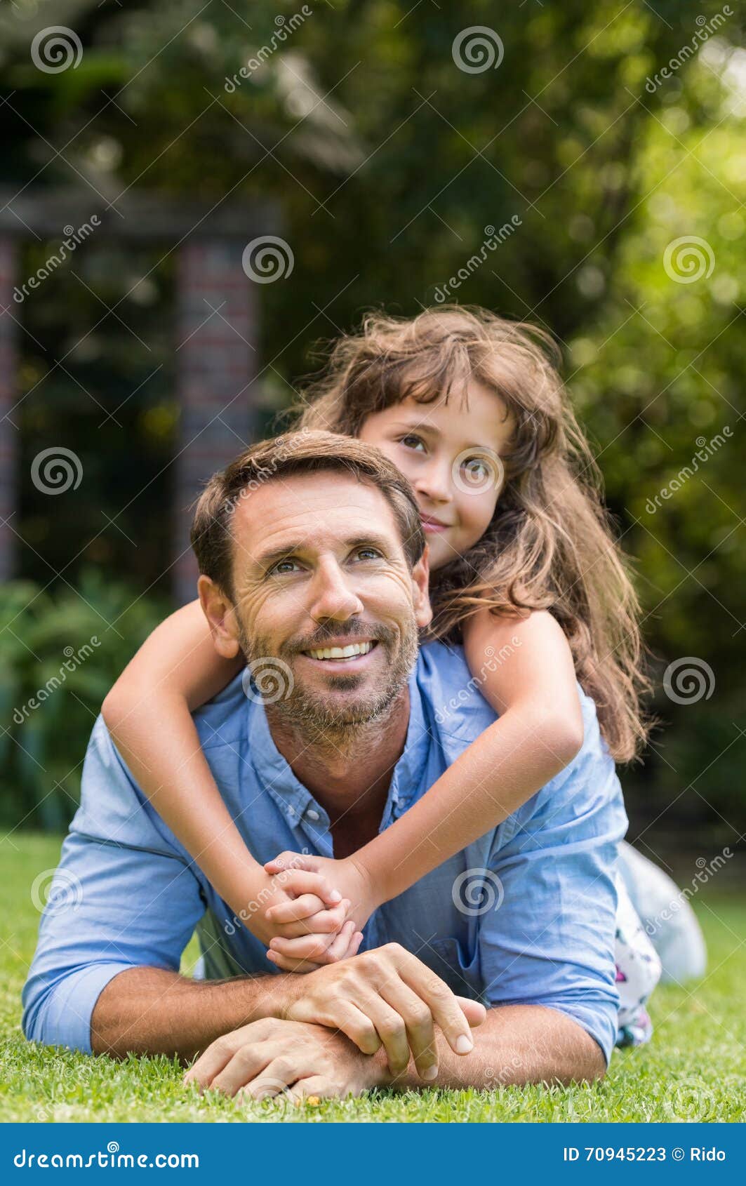 Het Spelen Van De Vader En Van De Dochter Stock Afbeelding - Image of ...