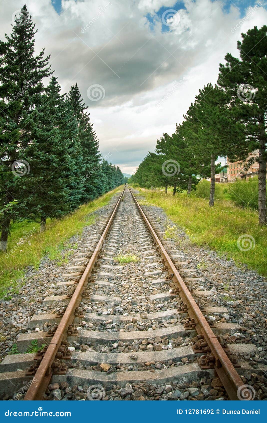 Het Spoor Van De Spoorweg In Perspectief Stock Foto - Afbeelding: 12781692