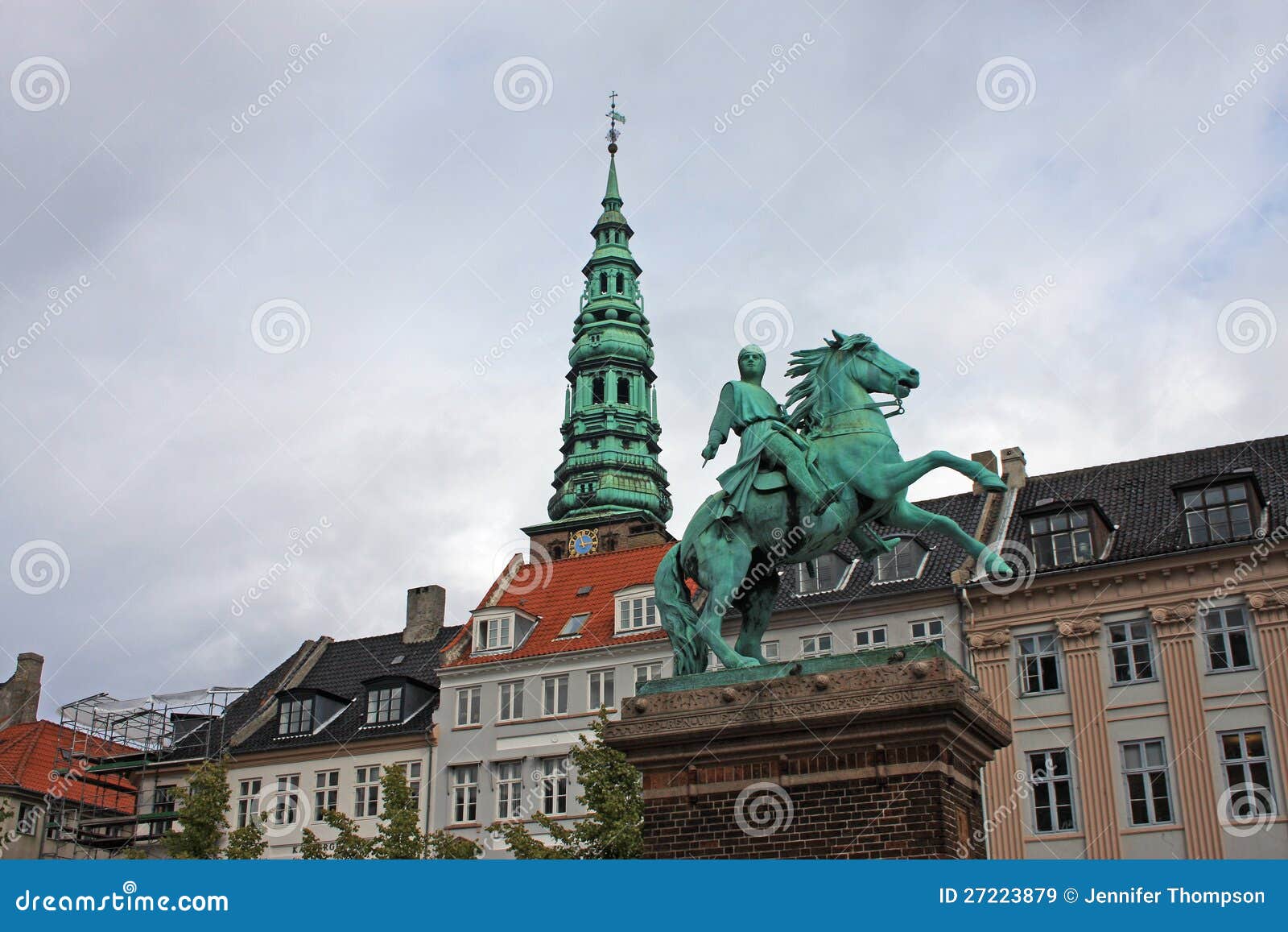 Het Standbeeld Van Absalon, Kopenhagen Stock Afbeelding - Image of ...