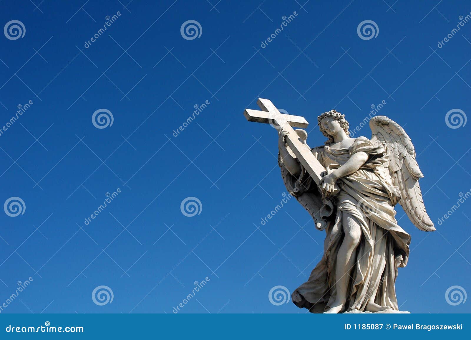 Het Standbeeld Van De Engel Stock Afbeelding - Image of cirkel ...