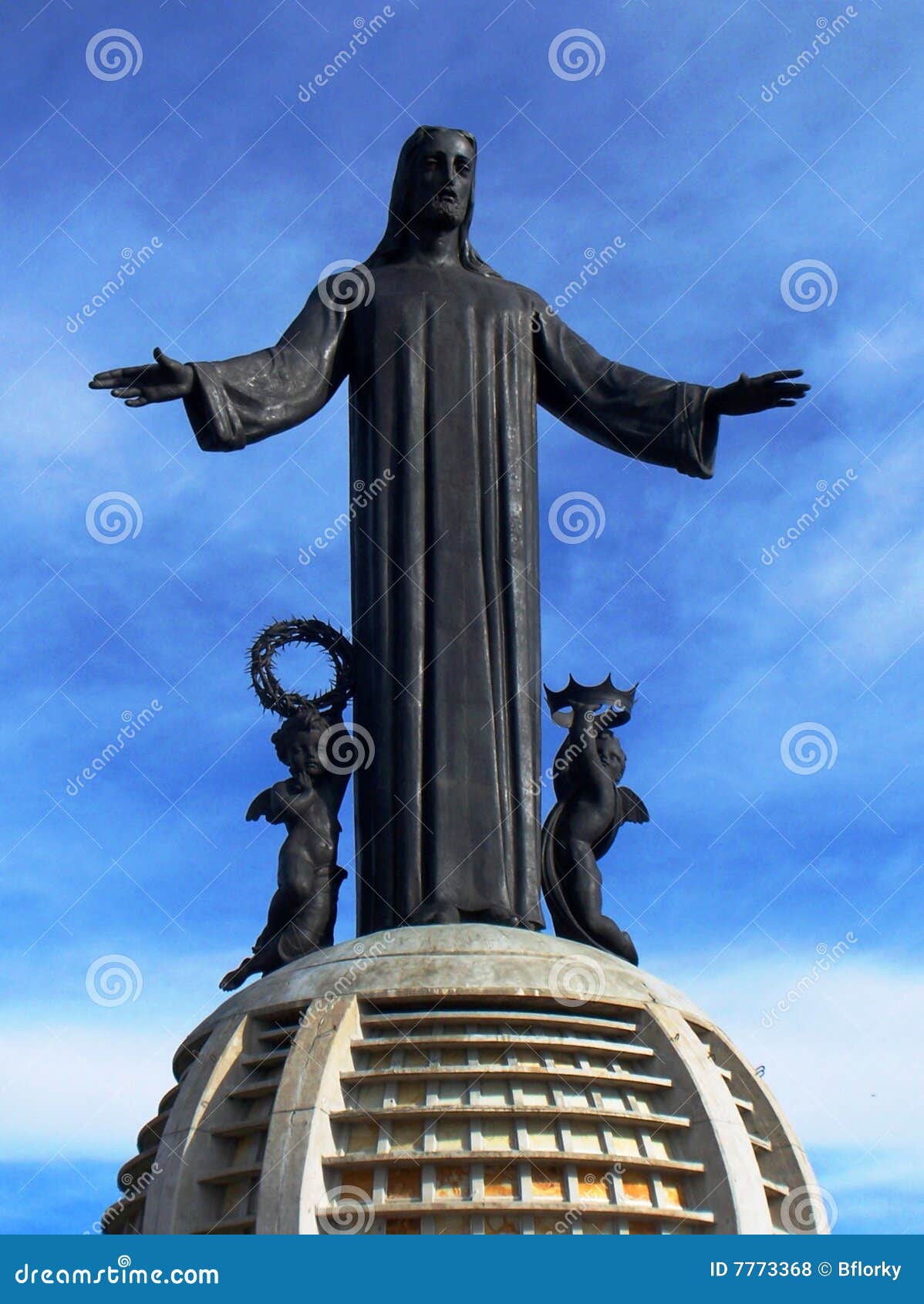 Het Standbeeld Van Jesus-Christus Stock Foto - Image of doornen ...