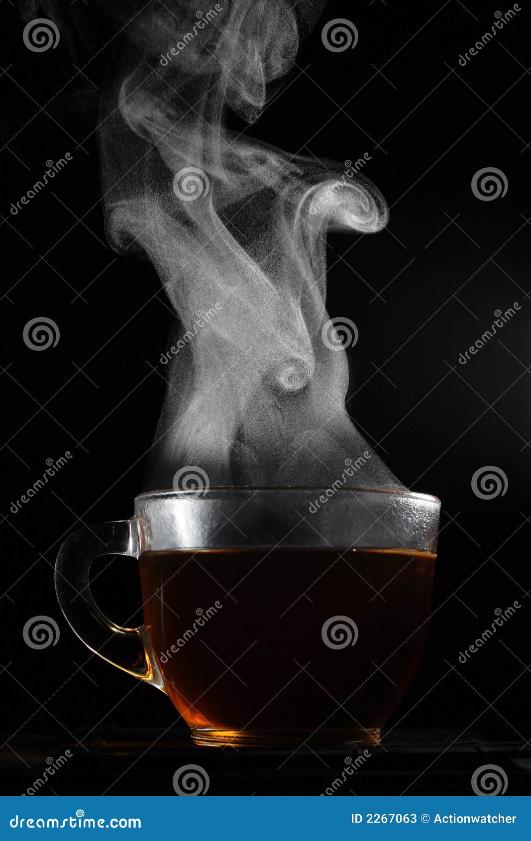 Het stomen van thee stock afbeelding. Image of achtergrond - 2267063