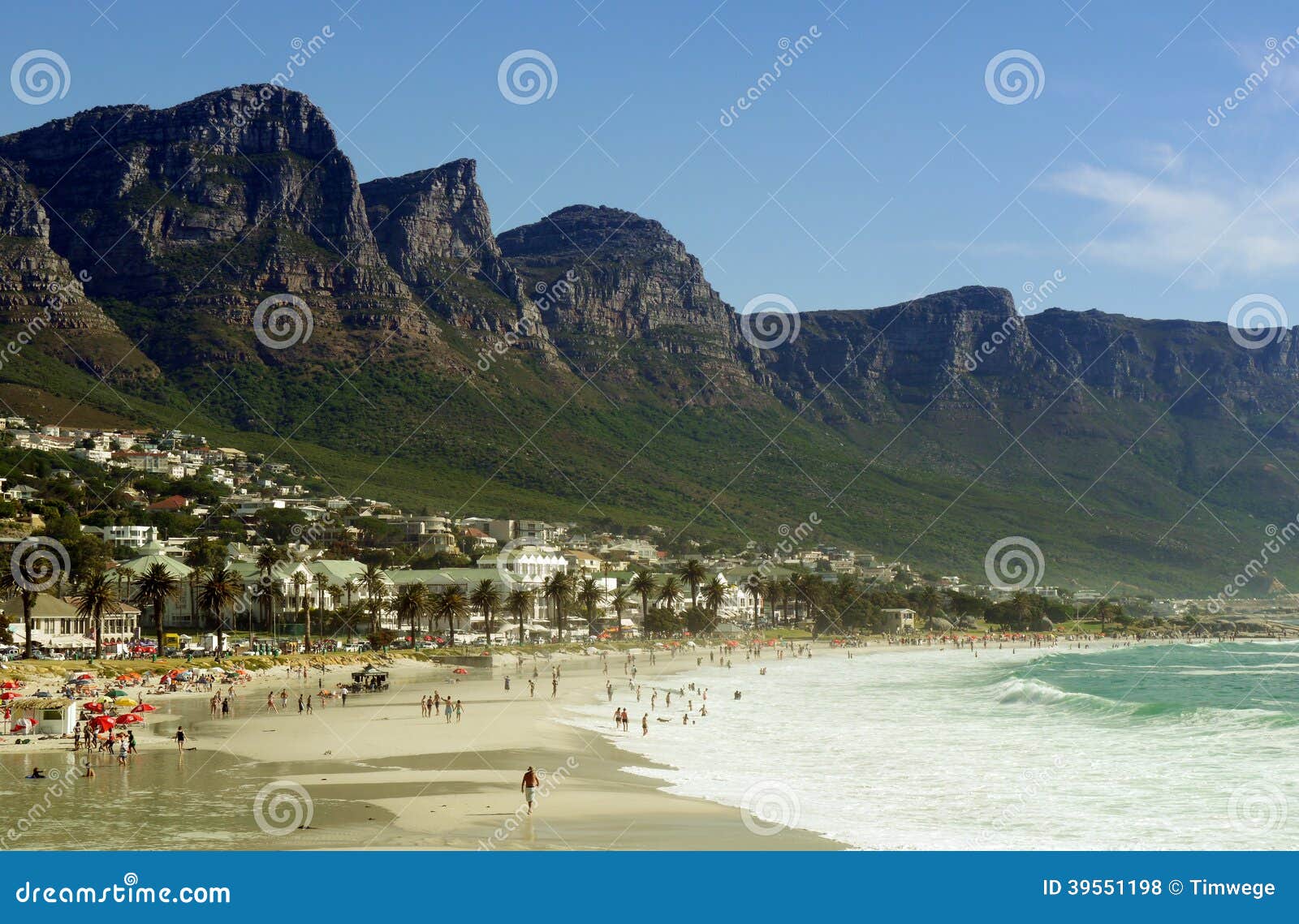 Het Strand Van De Kampenbaai, Kaapstad Stock Foto - Image of berg ...