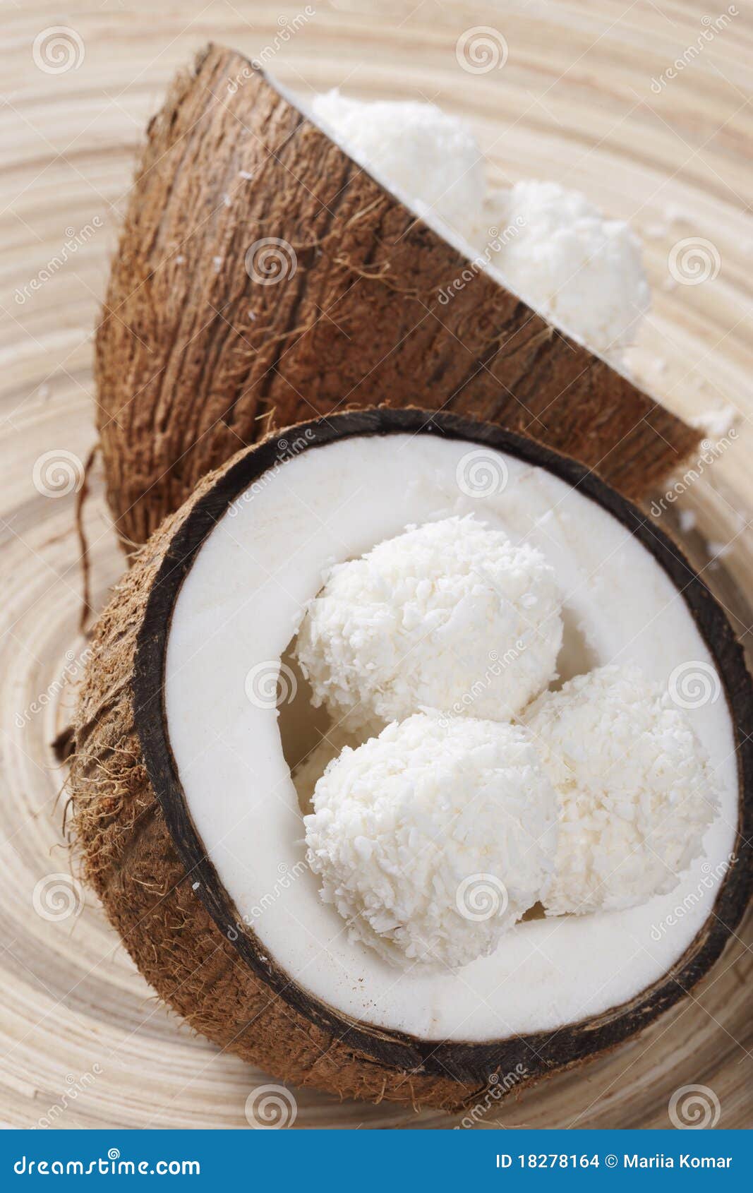 Het Suikergoed Van De Kokosnoot Stock Foto - Image of ontbijt ...