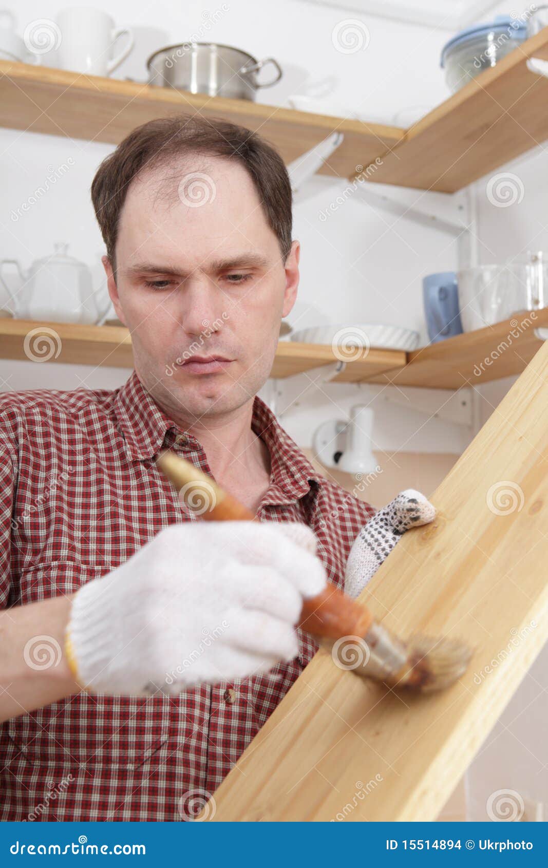 Het Vernissen Van Houten Planken Stock Foto - Image of mens, hout: 15514894