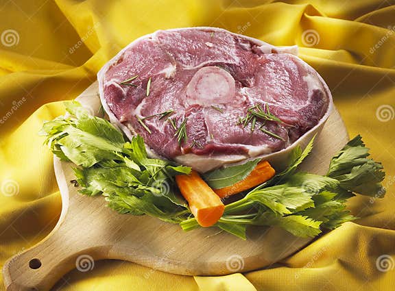 Het vlees van de mergpijp stock foto. Image of rood, hutspot - 14782342