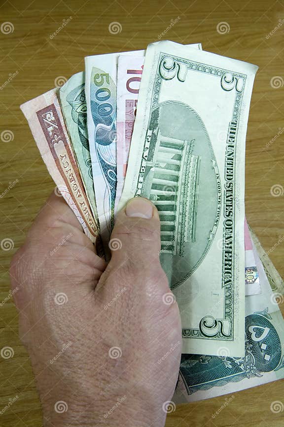 Het Wedden Op Vreemde Valuta Stock Foto - Image of rijkdom, dollar: 6939244