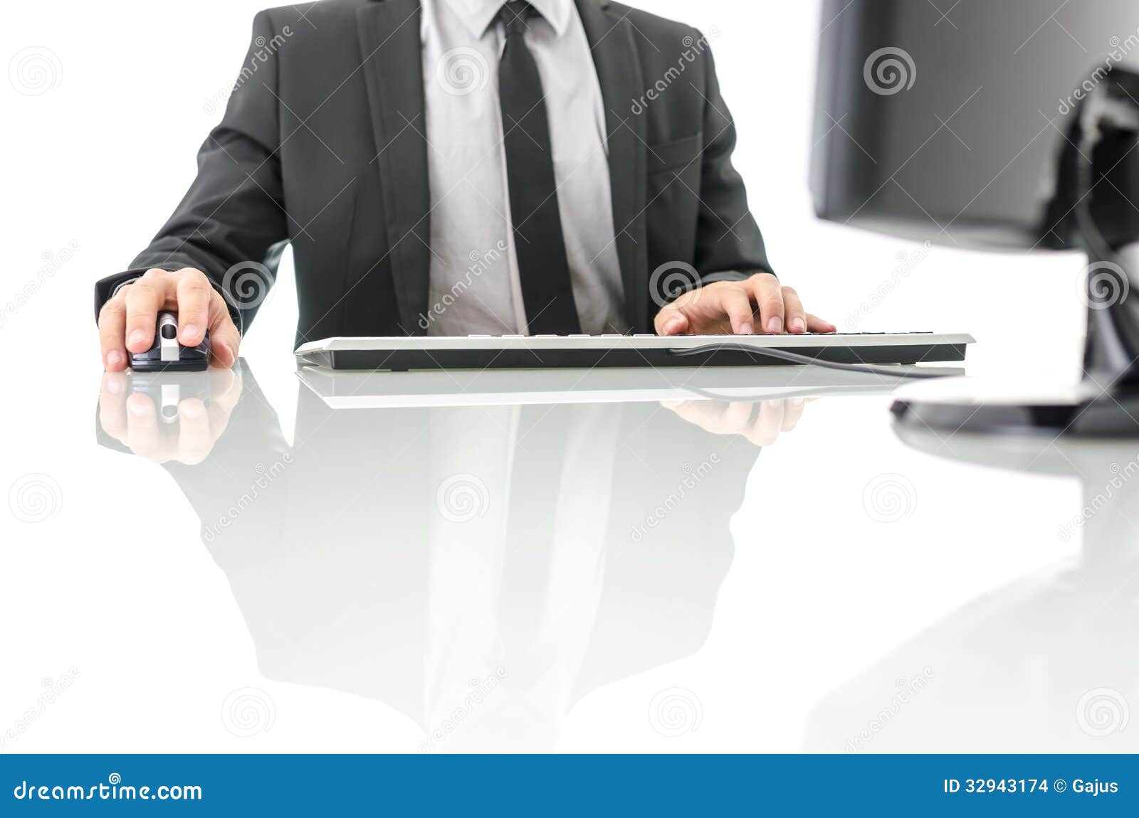 Het werken aan computer stock foto. Image of wettelijk - 32943174