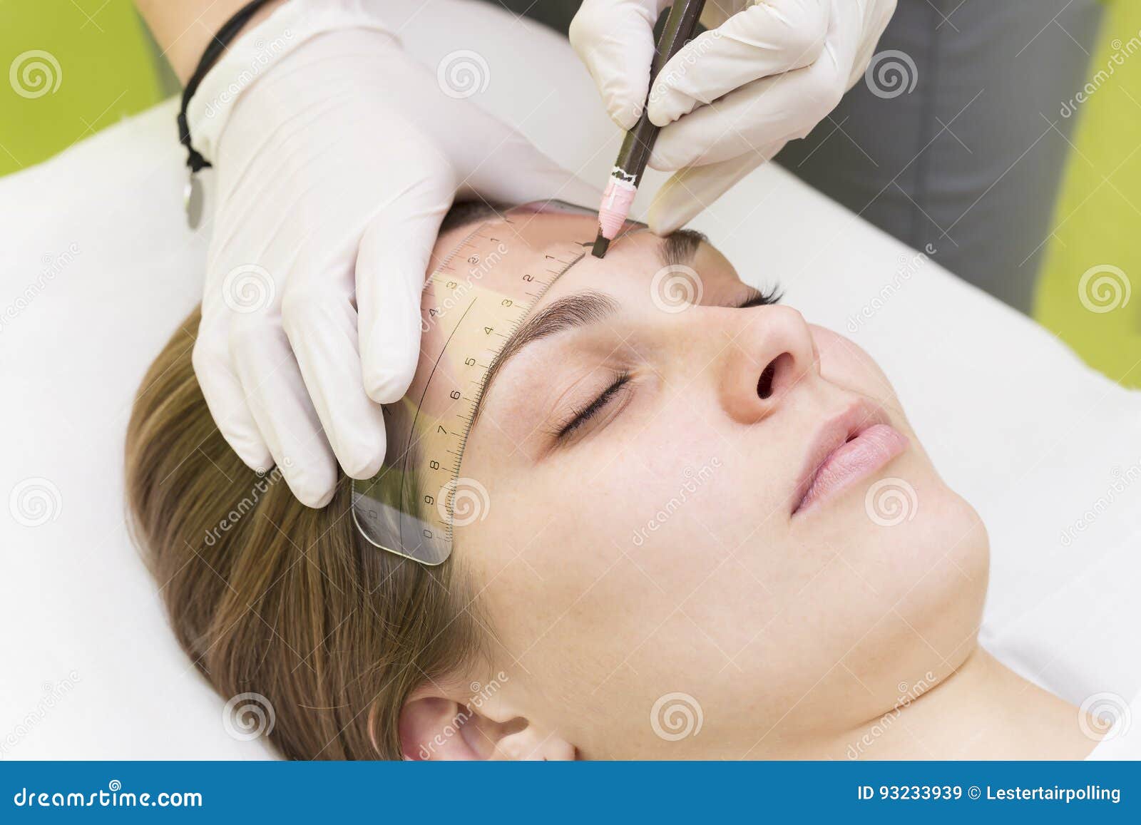 Het Werkschema Van Mikrobleydingswenkbrauwen Stock Afbeelding - Image ...