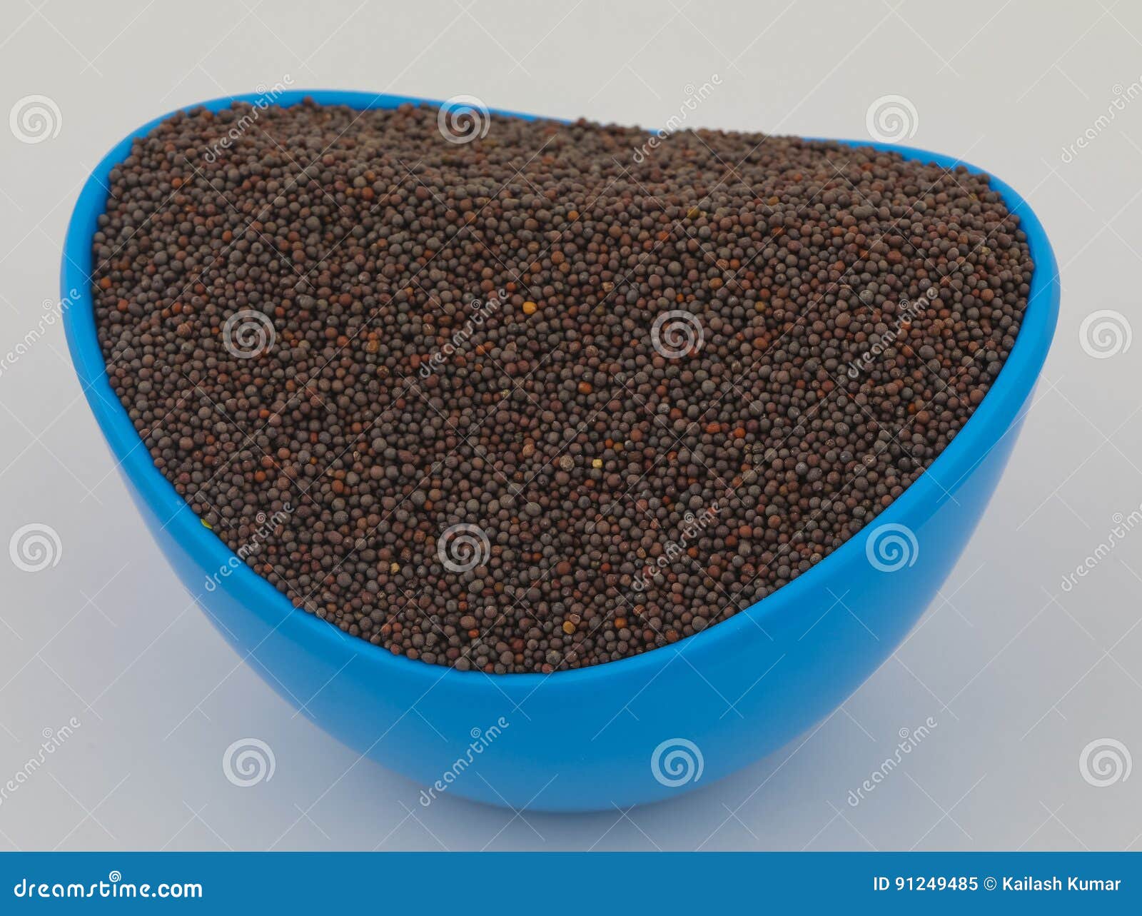 Het zaad van de mosterd stock afbeelding. Image of lepel - 91249485